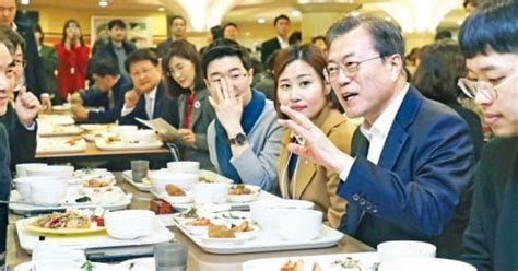 靑 주 52시간제에 맞춰 납기일 연장제도 신설하겠다