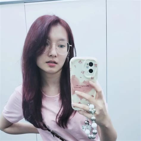 很不满意我自己 身材不好 皮肤不好 化妆技巧不好 为什么这么难