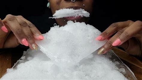 Carbonated Thin Sheet Powdery Carbonated Ice Iceeating Asmr