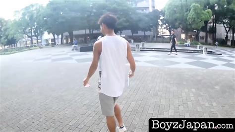 Badminton Playing Asian Twink Skips On Dick After Penis Massage Eporner