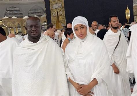 Pèlerinage à la Mecque Le voyage romantique de Betty et Baye Ndiaye