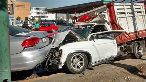 Accidentes Automovilísticos En Toluca Dejan Siete Autos Dañados