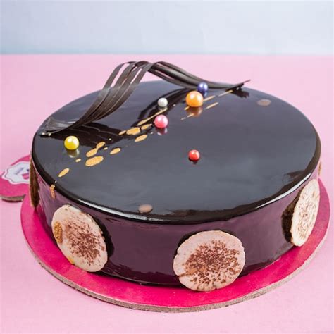Glossy Chocolate Truffle Cake Winni