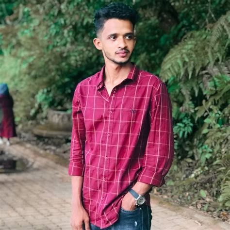 𝙸𝙱𝚁𝙰𝙷𝙸𝙼 𝙼𝙰𝚂𝙷𝙾𝙾𝚀 Mash Hooq • Threads Say More