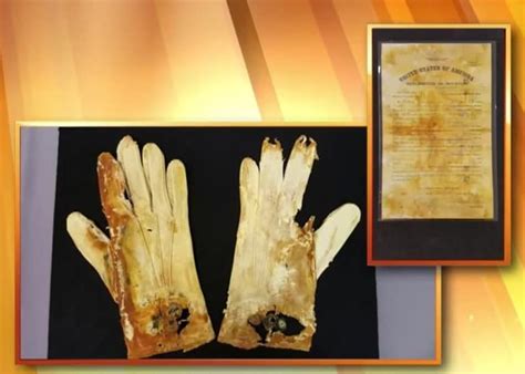 15 Amazing Titanic Artifacts Found In The Ships Wreckage