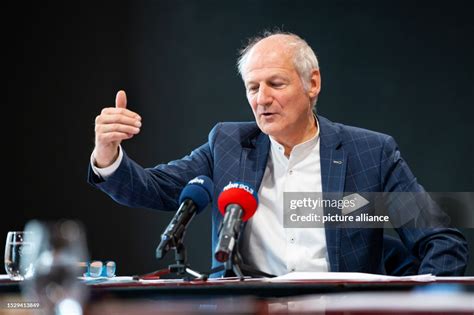 Michael Lang Artistic Director Of Ohnsorg Theater Speaks At A Press News Photo Getty Images