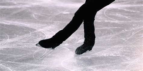 Washington Dc Plane Collision 6 Victims Identified As Ice Skating