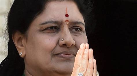 Plea In Supreme Court To Stay Sasikalas Swearing In As Tamil Nadu
