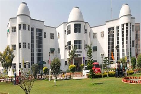 Engineering Colleges In Chandigarh 2022 Courses Fees Admission Rank