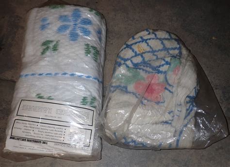 2 Vintage Bedspreads Auction