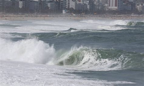 Marinha Estende Alerta De Ressaca No Litoral Do Estado Not Cias Maca