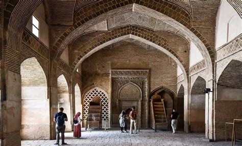مسجد جامع اصفهان تاریخچه و معماری عکس گردشی تاپ