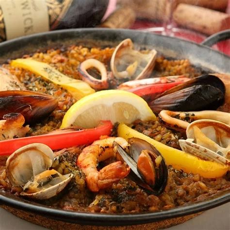 東京の下町にある「東京スカイツリー®」へ行った後に訪れたい押上・錦糸町の居酒屋・バル｜東京 │ ヒトサラマガジン