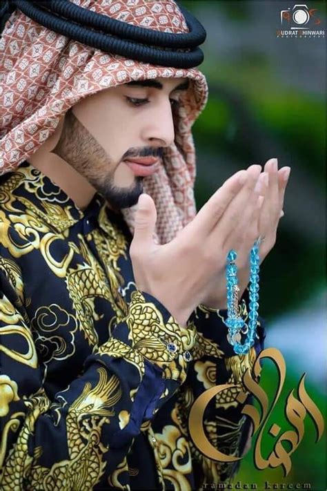 Momin Abdul Rahman Medium