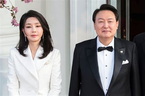 Жена президента Южной Кореи пропала с середины декабря Газета Ru Новости