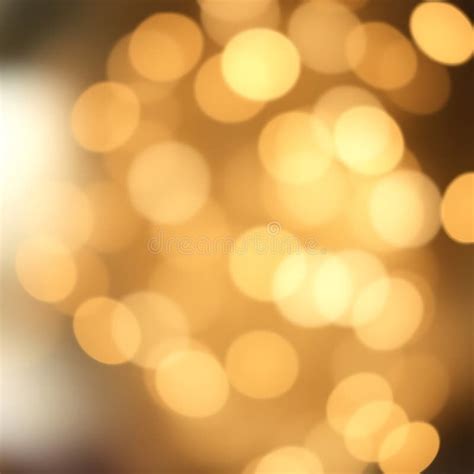 A Soft Bokeh Effect With Glowing Orbs In Shades Of Gold And White Stock Illustration