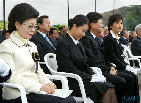 비즈한국