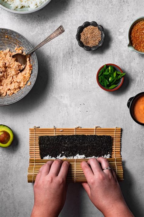 Vegan Spicy Tuna Crunch Roll With Tempeh Liv Vegan Strong