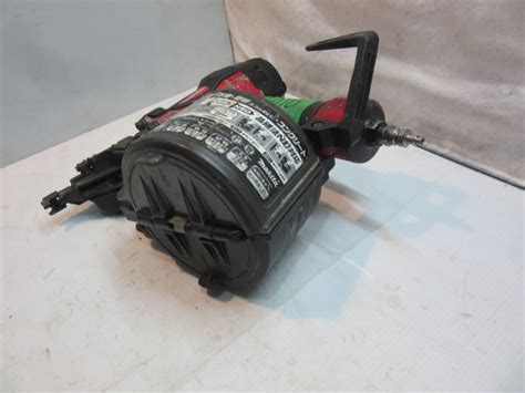Yahooオークション マキタ 65mm高圧エア釘打機 An610h中古123110