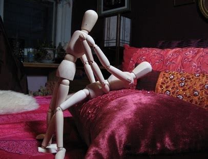 Posisi Tepi Ranjang Edge Of The Bed Positions