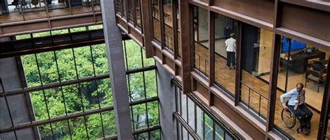 《斯坦福社会创新评论》中文版