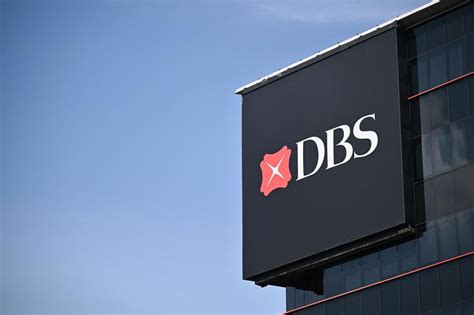 Singapore Banks Are So Flush With Deposits That Dbs Loaned Mas 30