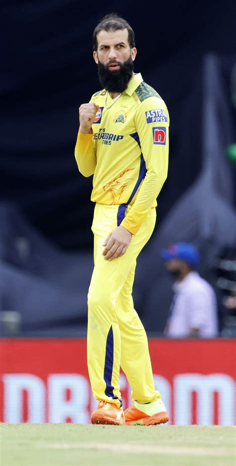 Moeen Ali Gave An Early Dismissal