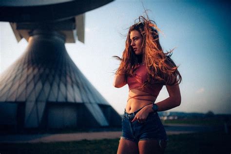 Natural female beauty and eroticism to the photos by Tony Andreas ...