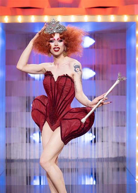 Des Cabarets à Télévision Le Retour En Grâce De La Drag Queen