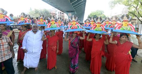 In Pics Tirupati Mla Bhumana Karunakar Reddy Presents Sare For