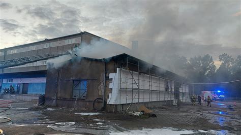 Pożar hali magazynowej w Gliwicach Jak przebiegały działania strażaków