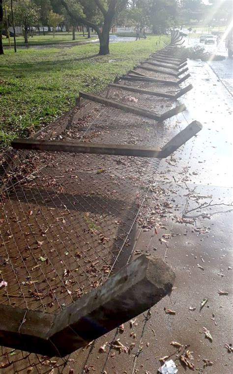Chuva Forte E Com Granizo Causa Alagamentos E Arrasta Carros Em Assis