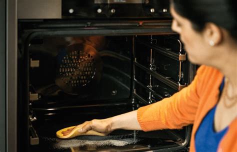 Oven Zelfreinigend Verschil Tussen Hydrolyse Pyrolyse En Katalyse