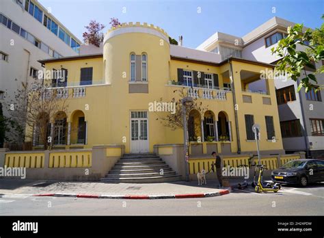 Eclectic Style Architecture At 12 Mazeh Or Maze Street Tel Aviv
