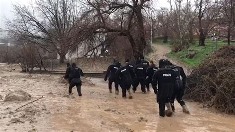 Turkey Multiple People Killed After Floods Strike Two Provinces