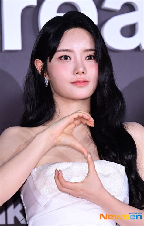 피프티피프티 키나 오프숄더 패션 포토엔hd 손에 잡히는 뉴스 눈에 보이는 뉴스 뉴스엔