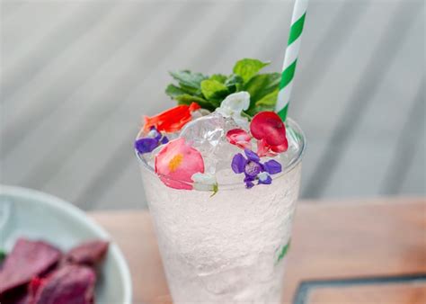 The Very Best Cocktails In Bali Where To Find Them Honeycombers Bali
