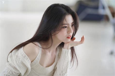 익스트림무비 한소희 처음처럼 뉴 화보 비하인드 샷들 나인아토 엔터테인먼트 3000x