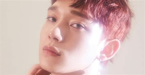 Exos Chen Announces That His Girlfriend Is Pregnant And That He Will