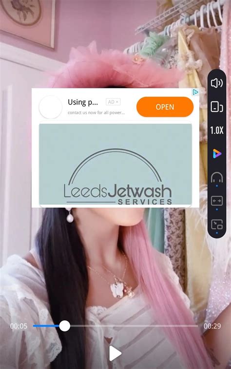 My Phone S Default Video Player Puts An Irremovable Advert Over The Video When You Pause It R