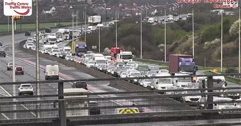 M4 Traffic Live Prince Of Wales Bridge Blocked After Crash Bristol Live