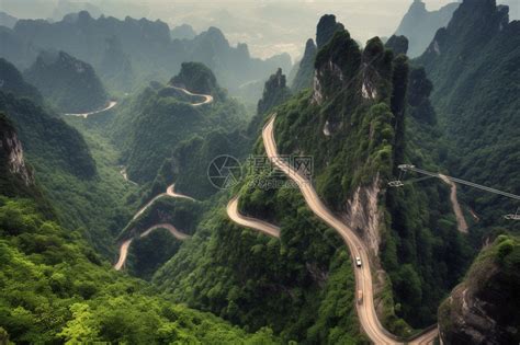 弯曲的公路高清图片下载 正版图片600348441 摄图网