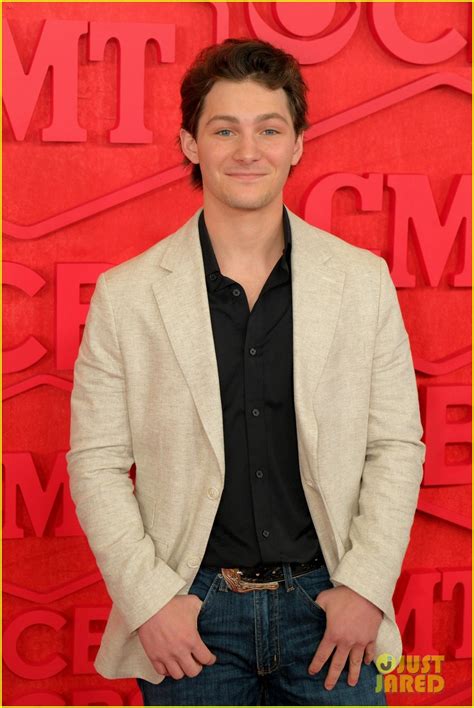 Young Sheldons Emily Osment And Montana Jordan Team Up On Cmt Music