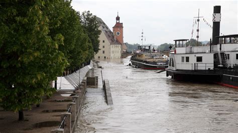 Regensburg Rückblick 2013 Historisches Hochwasser Regensburger