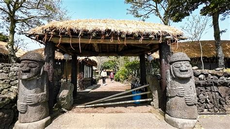 城外民居城邑民俗村성읍민속마을 韓國濟州 Seongeup Folk Village Jeju South Korea