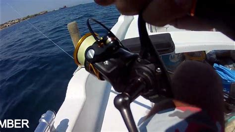 ΣΥΡΤΗ ΚΑΘΕΤΗ ΚΑΙ Lrf ΑΠΟ ΒΑΡΚΑ Drag Lure Casting And Lrf From A Boat