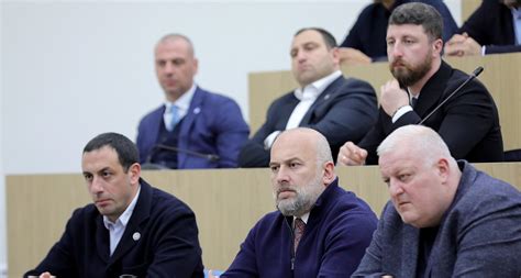 ქართული 🔵 პოლიტიკური გაერთიანება ქართული ოცნება დემოკრატიული საქართველოს“ გორგასლის ოფისში