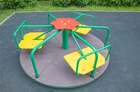 Los Mobiliarios Urbanos Y Su Importancia En Los Parques Infantiles