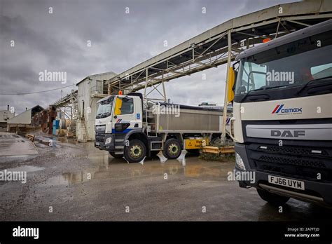 Cemex Hope Street In Salford Takes Delivery Of Stone From Buxton With