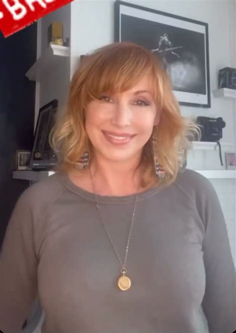 Wow Kari Looks Amazing At 48 Beautiful And Curvy Rkaribyron